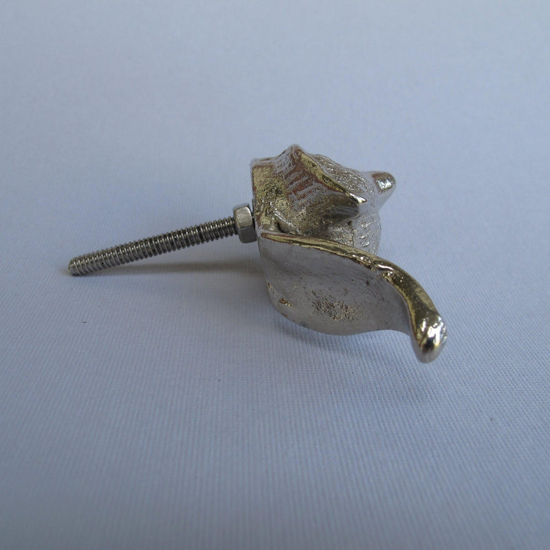 Silver Fox Drawer Pulls & Cabinet Knobs - Hooks & Knobs